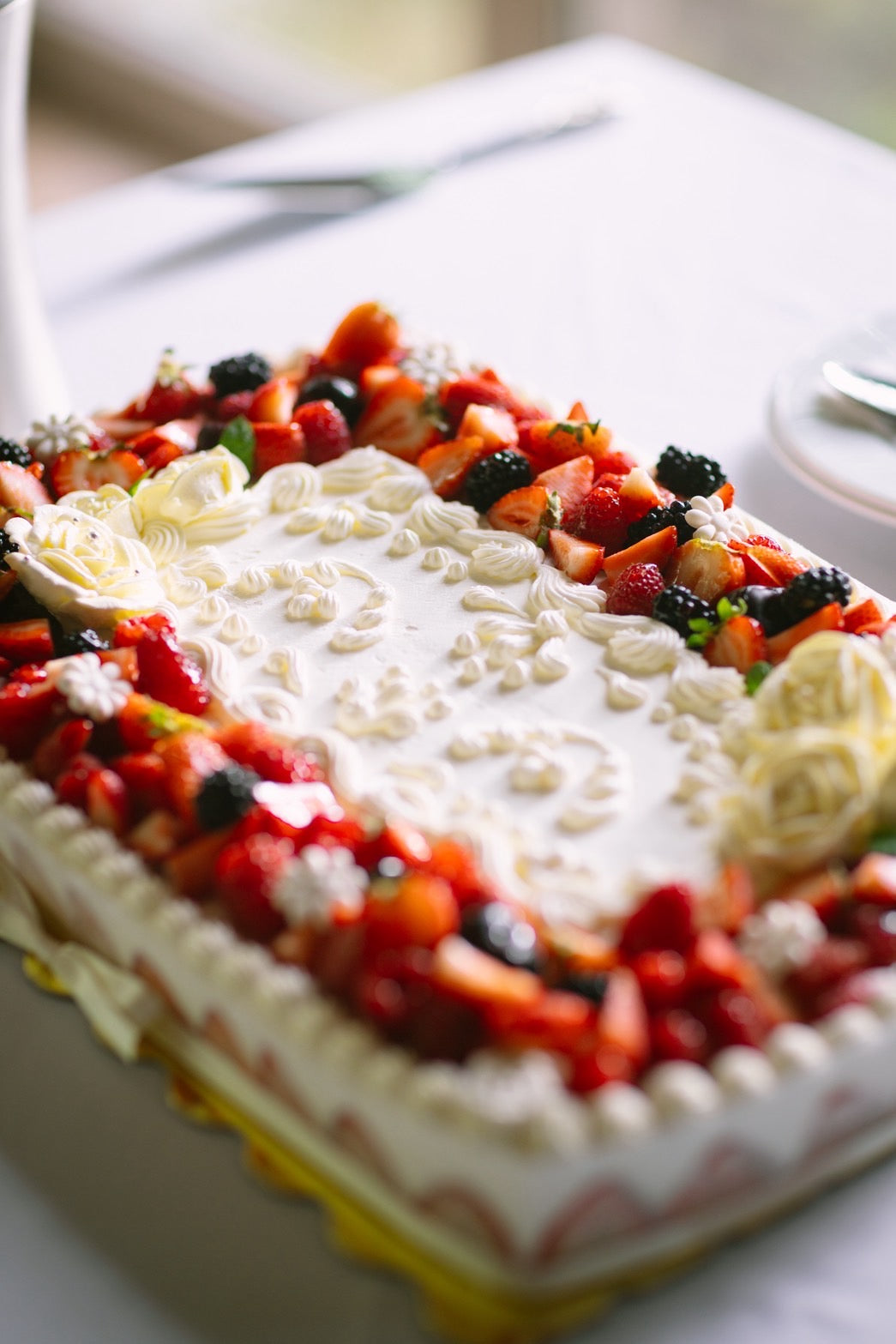 Custom Cake – Patisserie Le Pont